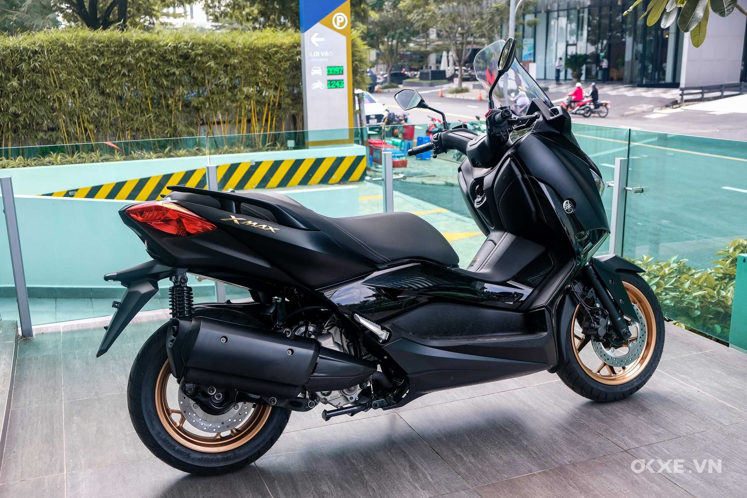 Yamaha XMAX 300 2023: Tân binh sáng giá ở phân khúc maxi-scooter 300cc