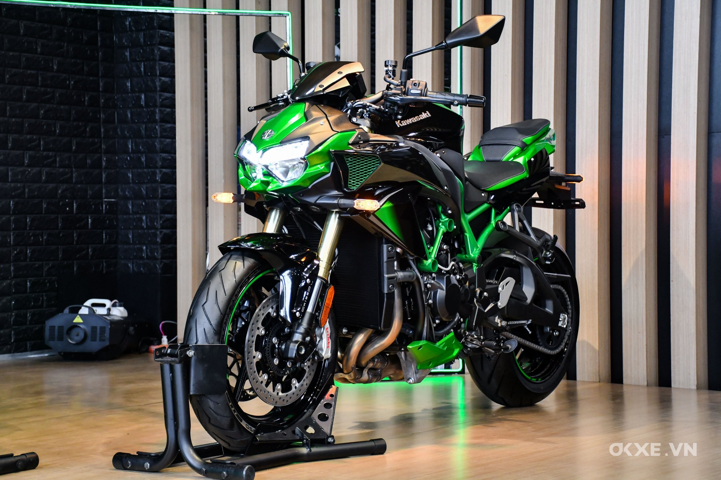 Kawasaki Z H2 2023 Gi 770 Tri u ng C Si u N p M nh G n 200 M L c Kawasaki Z H2 2023 Gi 770 Tri u ng C Si u N p M nh G n 200 M L c
