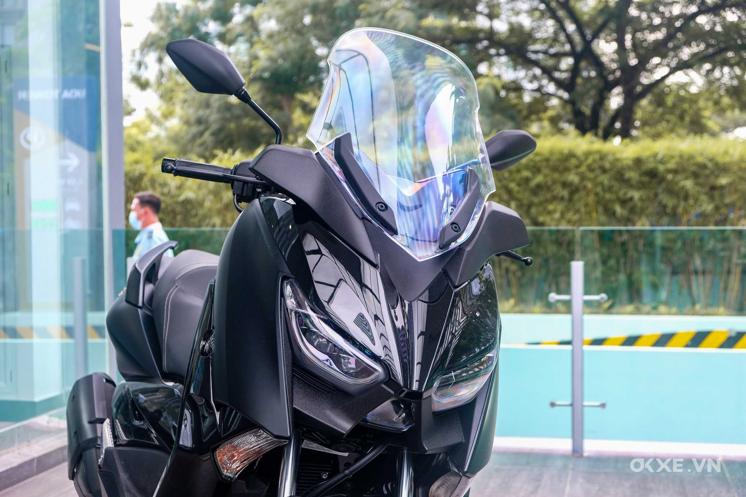 Yamaha XMAX 300 2023: Tân binh sáng giá ở phân khúc maxi-scooter 300cc