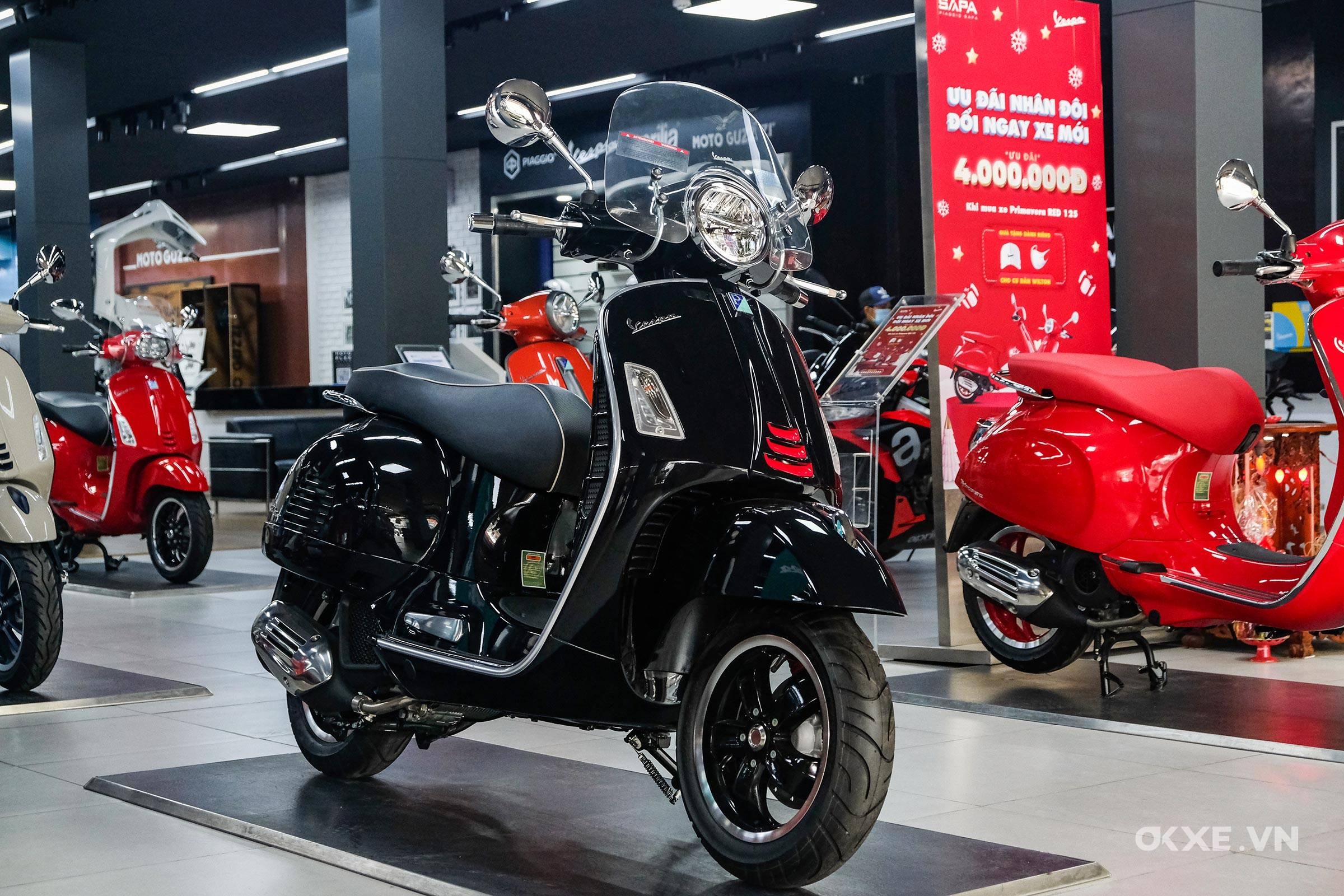 Có 100 triệu, nên mua Honda SH hay Vespa GTS 2022?