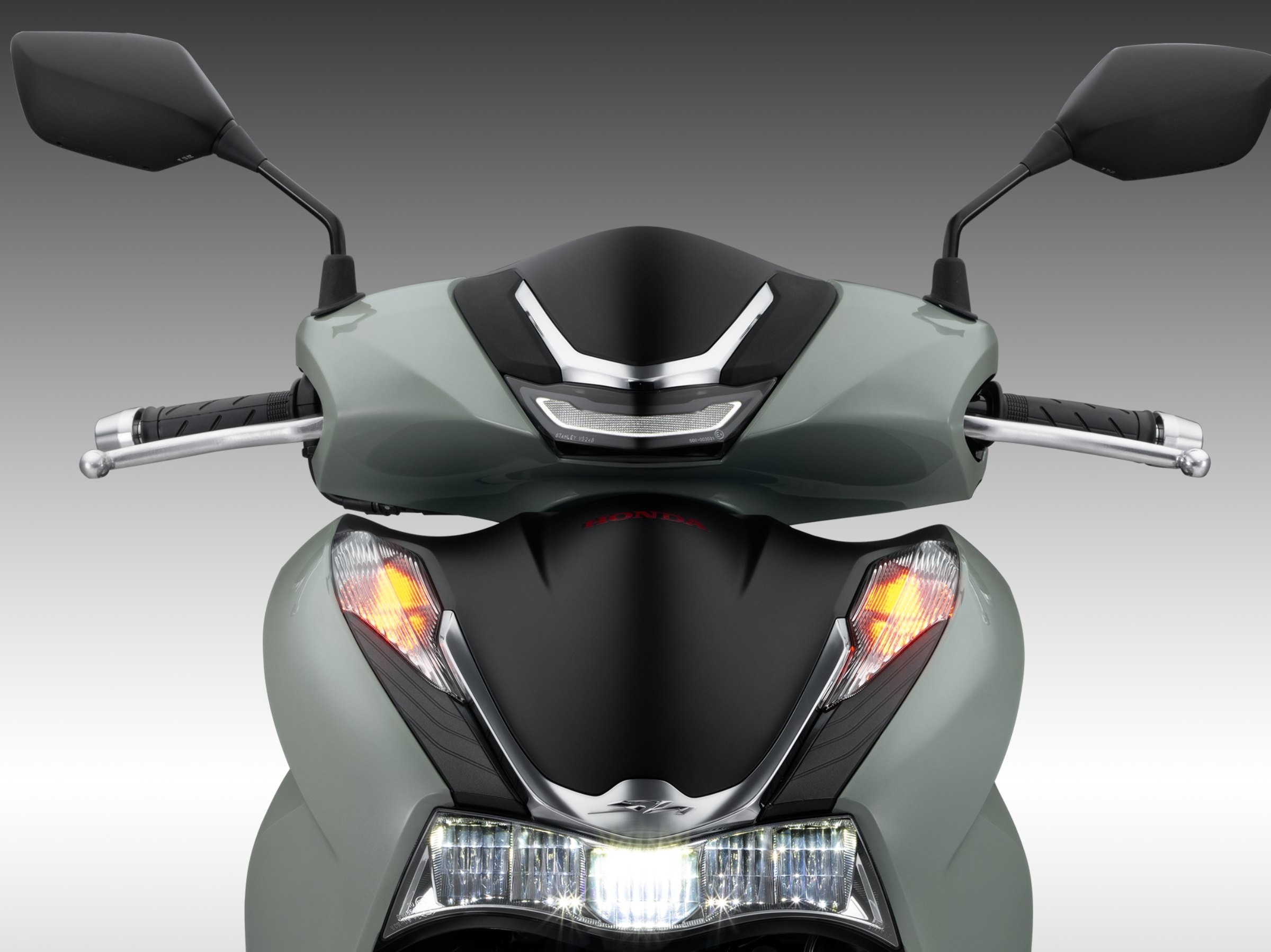 Honda SH 350i 2023 ra mắt nhưng không tăng giá