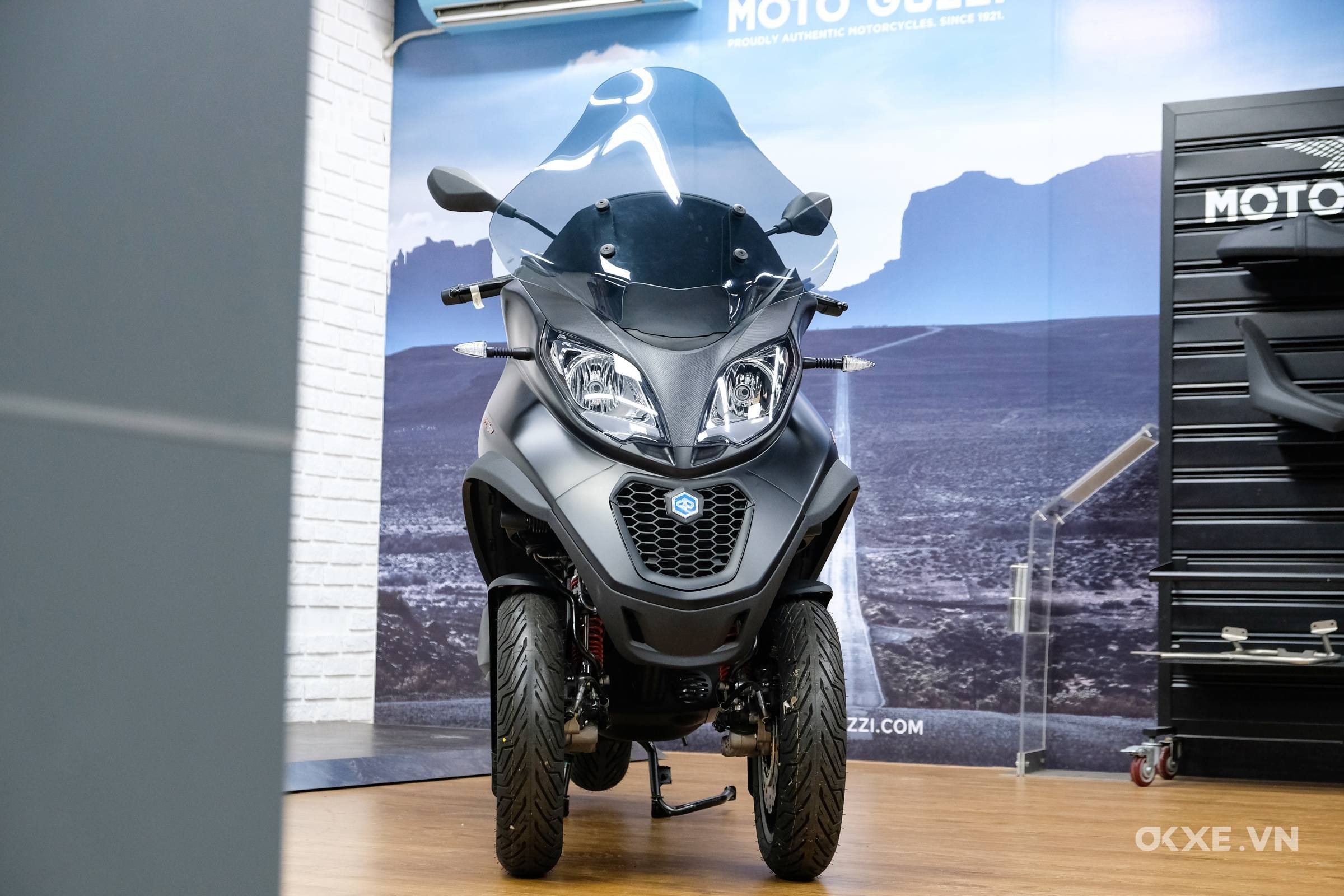 Chi tiết Piaggio MP3 2023: Xe 3 bánh chính hãng dùng bằng lái A2