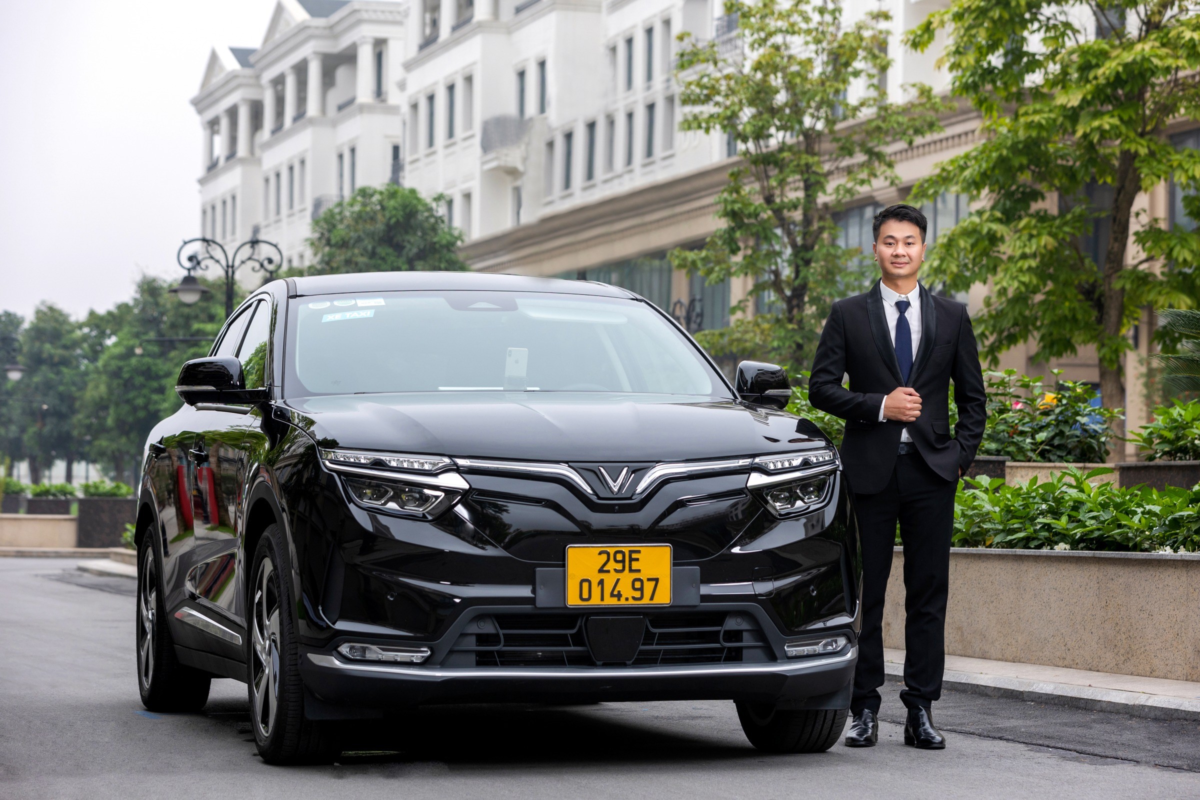 Hãng xe taxi điện Việt Nam chính thức hoạt động ở Hà Nội và TP.HCM