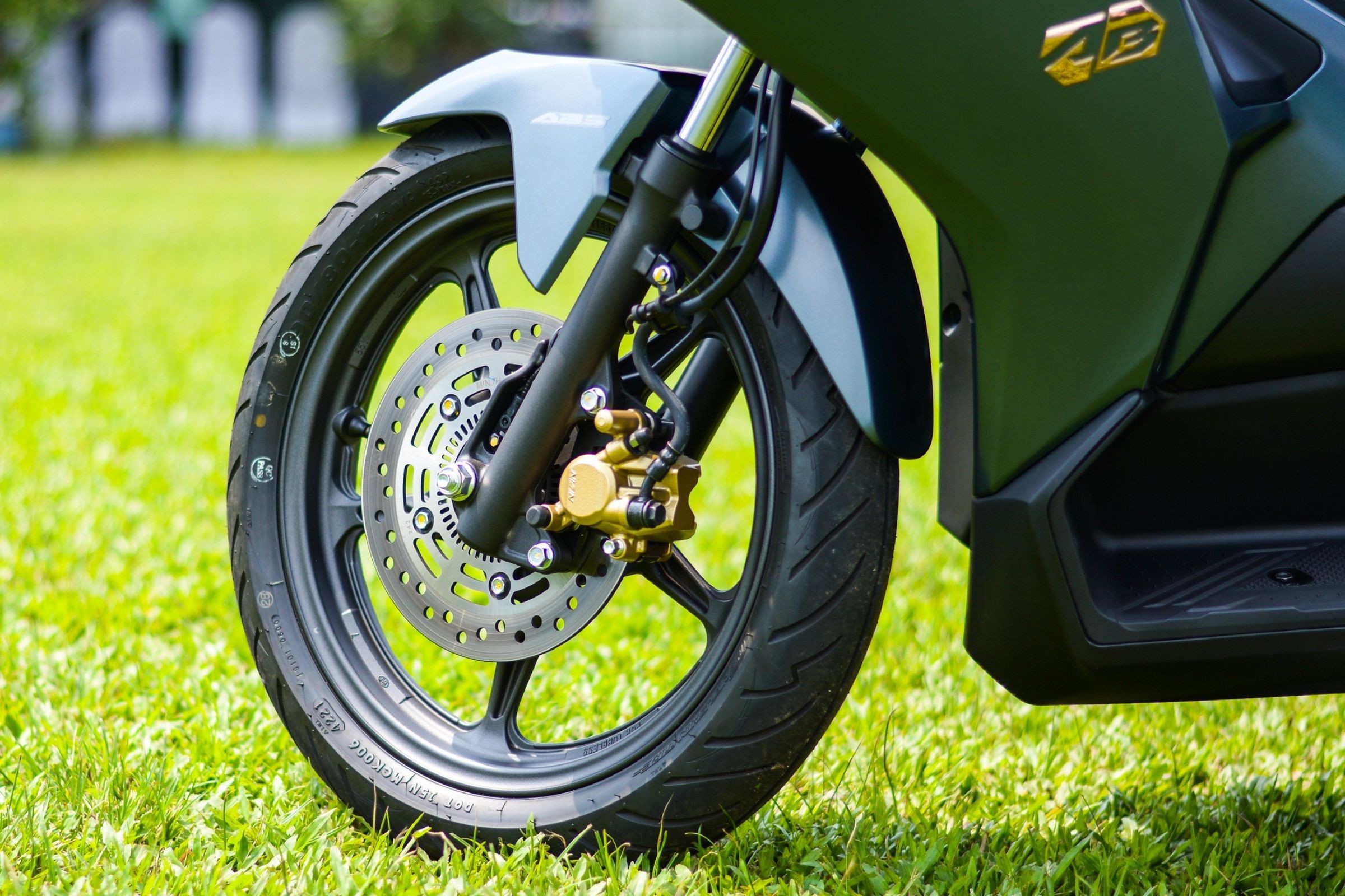 Honda Air Blade 2023 mua bản 125 hay 160, chọn phanh CBS hay ABS?