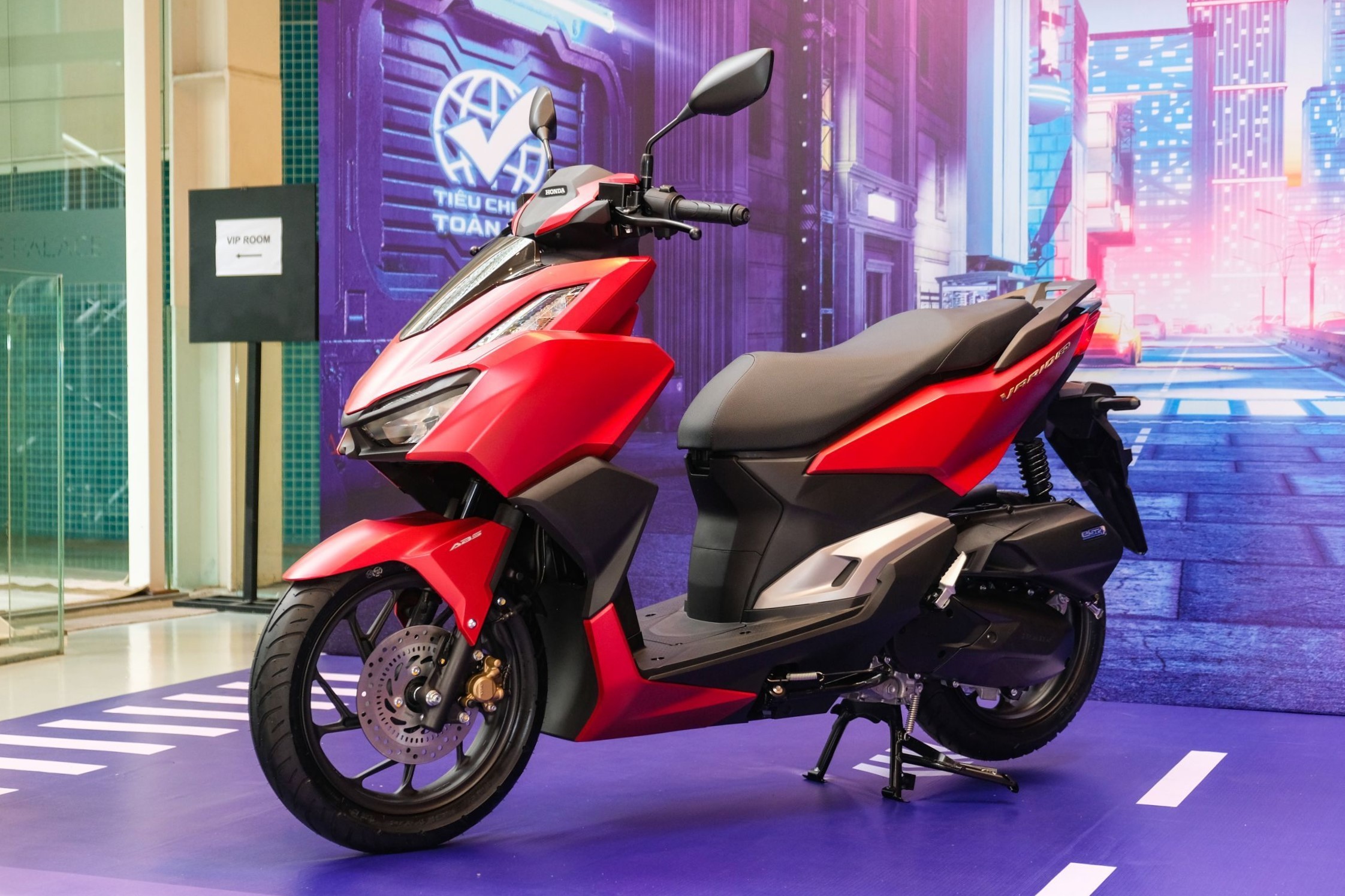 Honda Vario 160 2023 N n Mua B n CBS Hay ABS